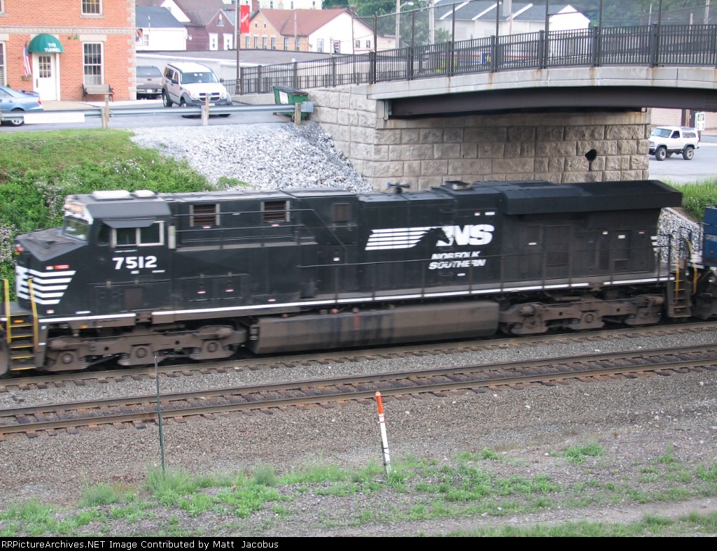 NS 7512